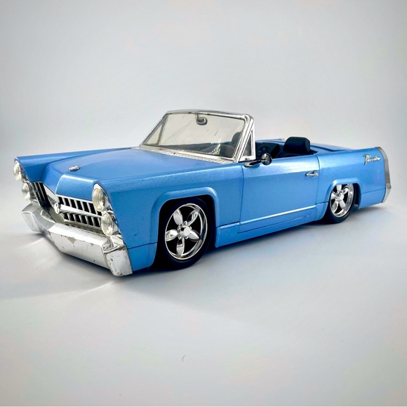 Bratz | Toys | Vintage Bratz 202 Gangster Metallic Baby Blue Lowrider ...